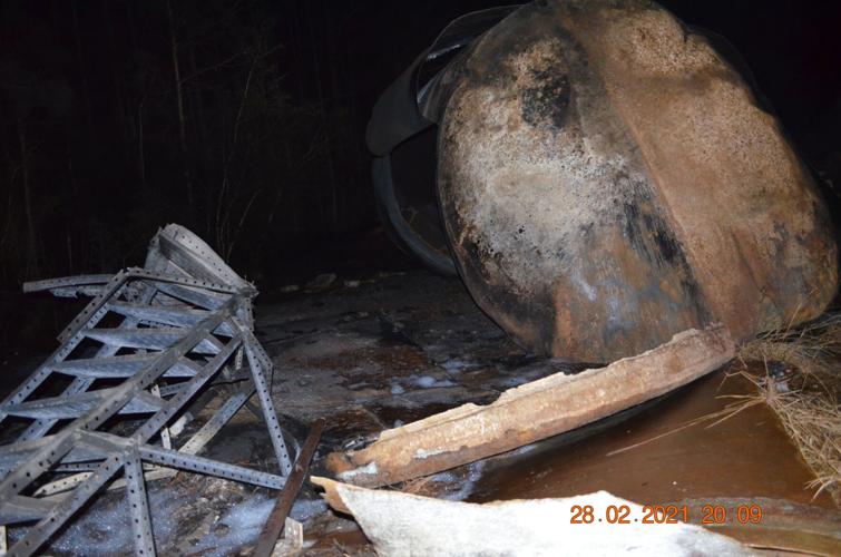 State cracks down on oil tanks after deadly explosion | Environment ...