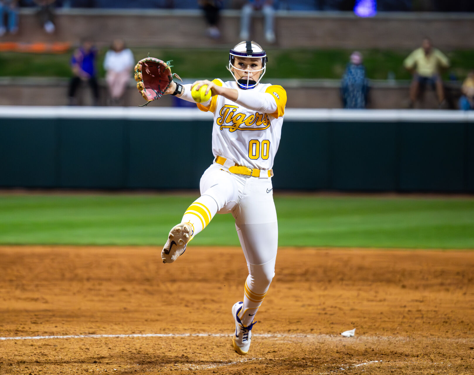 LSU softball pitcher Jayden Heavener perfect to open season | LSU ...