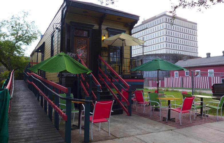 4 things to know about new restaurant Dis & Dat, now open in Mid-City ...