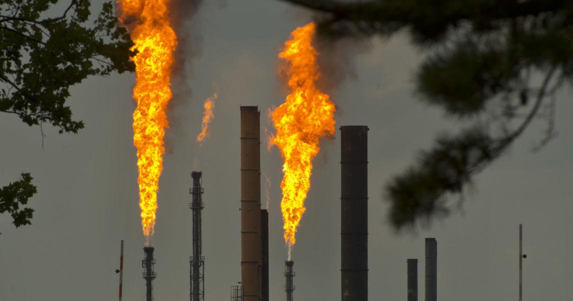 ExxonMobil to spend $300 million on air pollution control in Baton ...