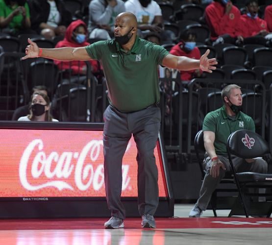 Randy Livingston has Newman on the brink of another championship — this ...