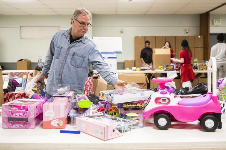 Hundreds mobilize for Children's Hospital Toy Drive in massive one-day ...