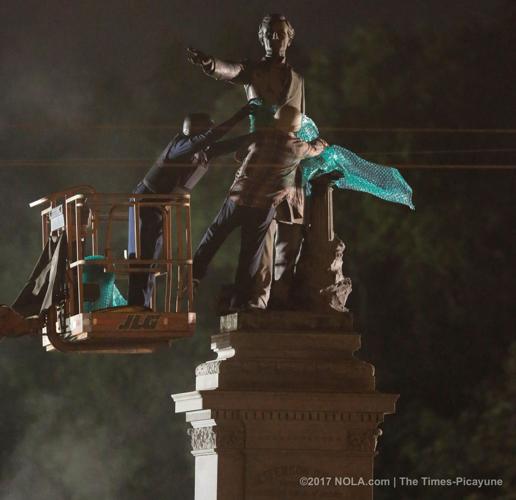 Jefferson Davis statue in New Orleans removed early Thursday | Local ...