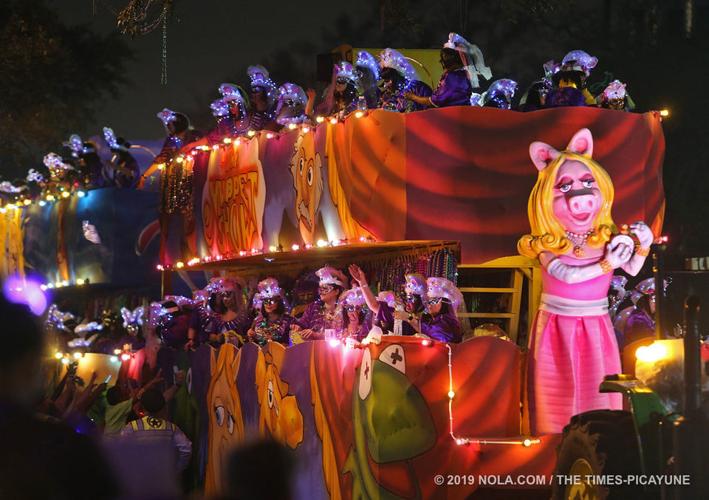 The Krewe of Cleopatra rolls down the Uptown route: photos ...