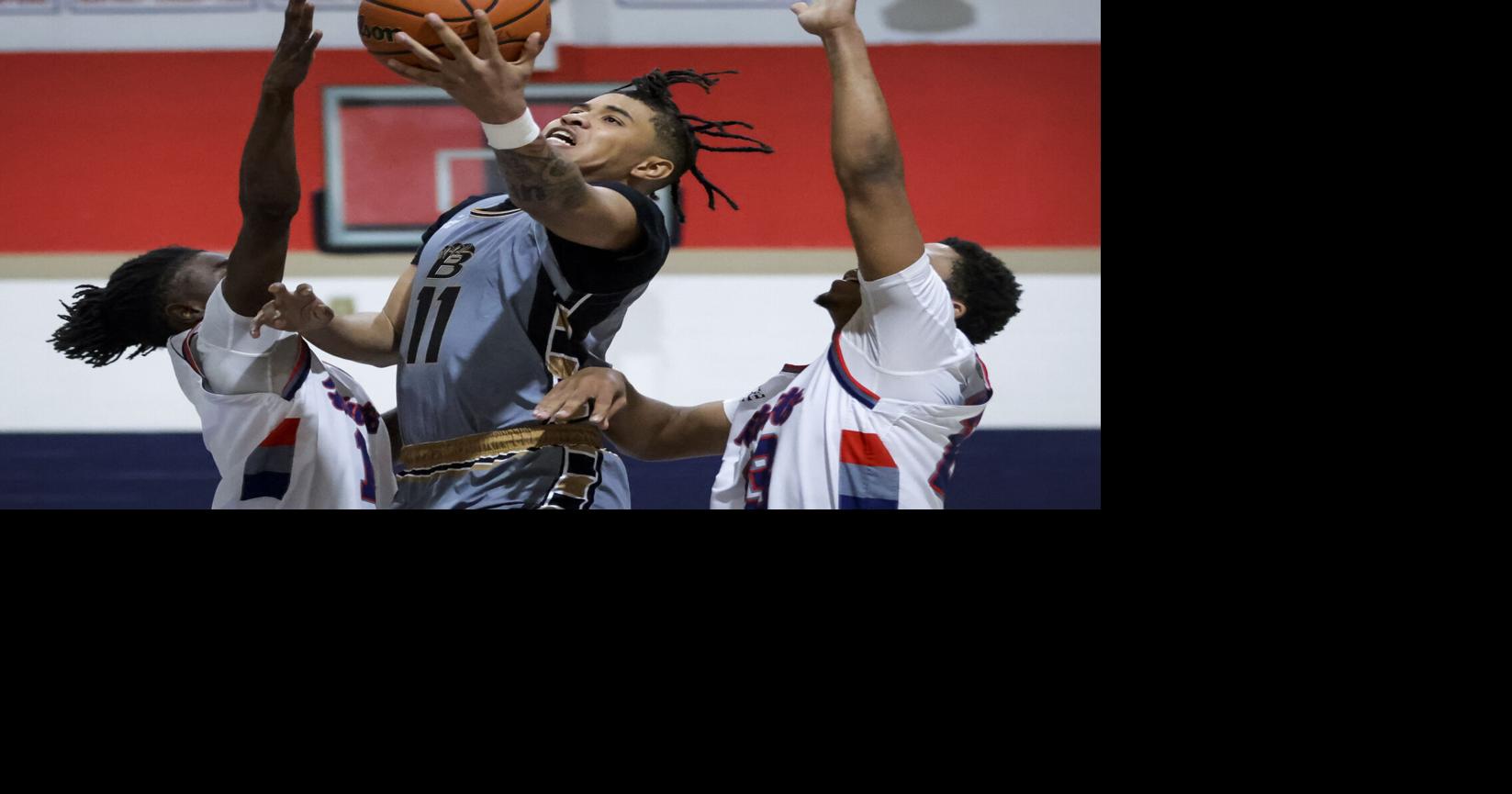 Photo: Bonnabel battles John Ehret in District 8-5A boys basketball ...