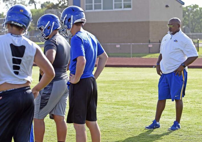 Former U-High lineman Adrian Ealy making big push at East Ascension ...