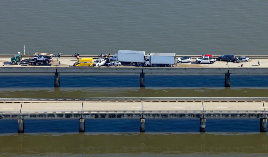 Here's how fog convoys work on Causeway near New Orleans LA | Traffic ...