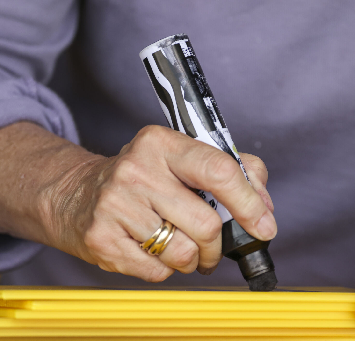 How Nan Parati draws 3,000 signs for New Orleans' Jazz Fest | Louisiana ...