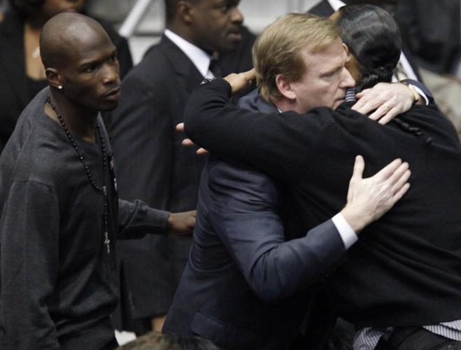 Chris Henry's NFL career was cut short by tragedy, but the Belle Chasse ...