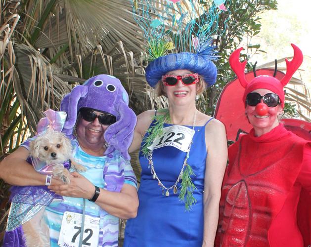 Tammany Scene: Mardi Paws parade on the Mandeville lakefront is a ...