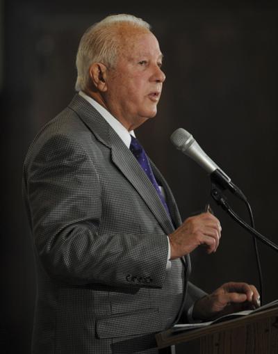 Former Louisiana Gov. Edwin Edwards hospitalized with breathing ...