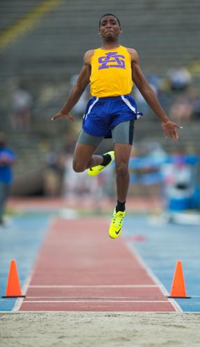 Poni Tu'uta of Curtis wins Sugar Bowl Classic shot put title; Ursuline ...