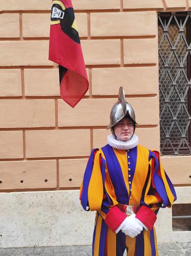 New crop of Swiss Guards prepares to serve the pope | Louisiana ...