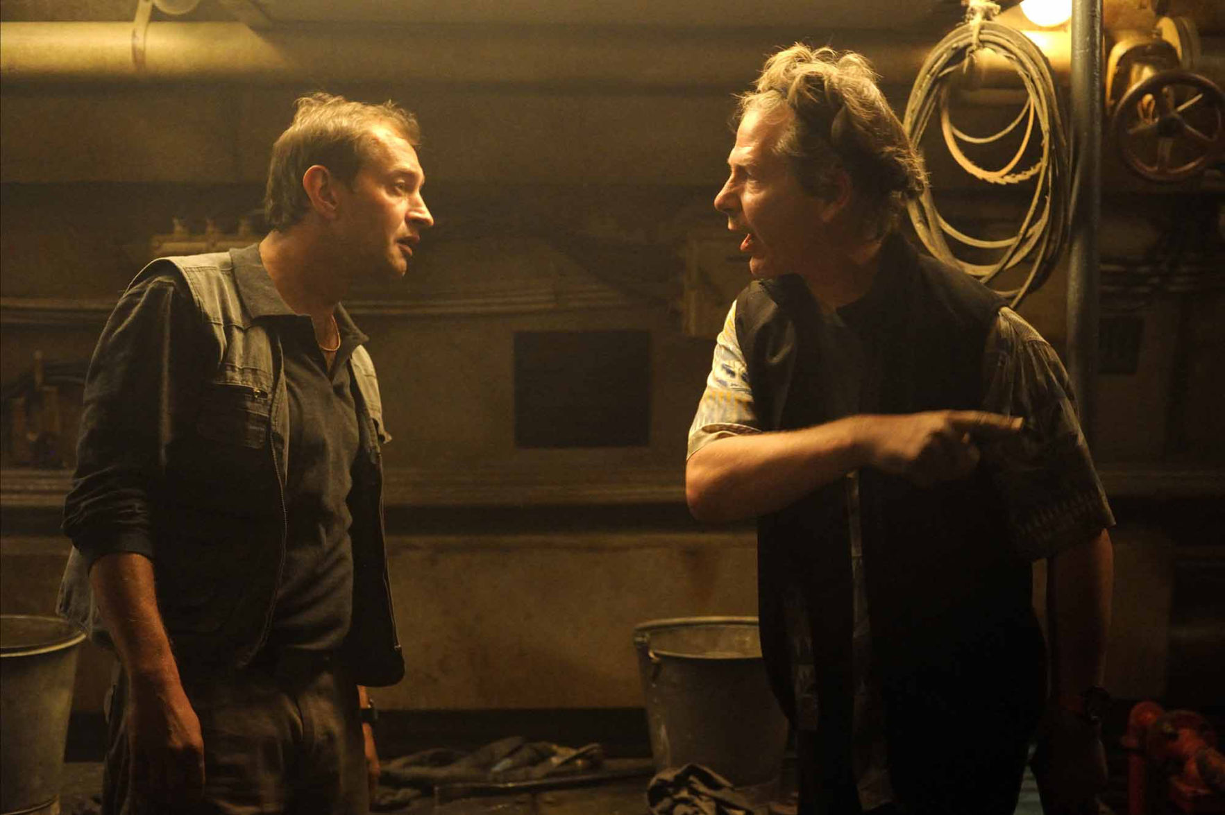 'Black Sea' movie review: Jude Law sets sail in satisfyingly intense ...