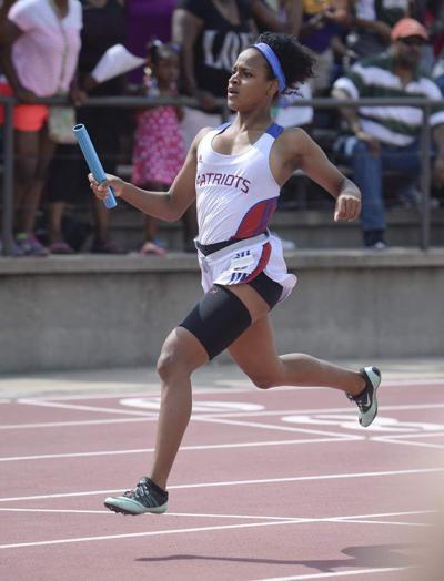 John Curtis sprinter Monae Lewis signs with Division II school on West ...
