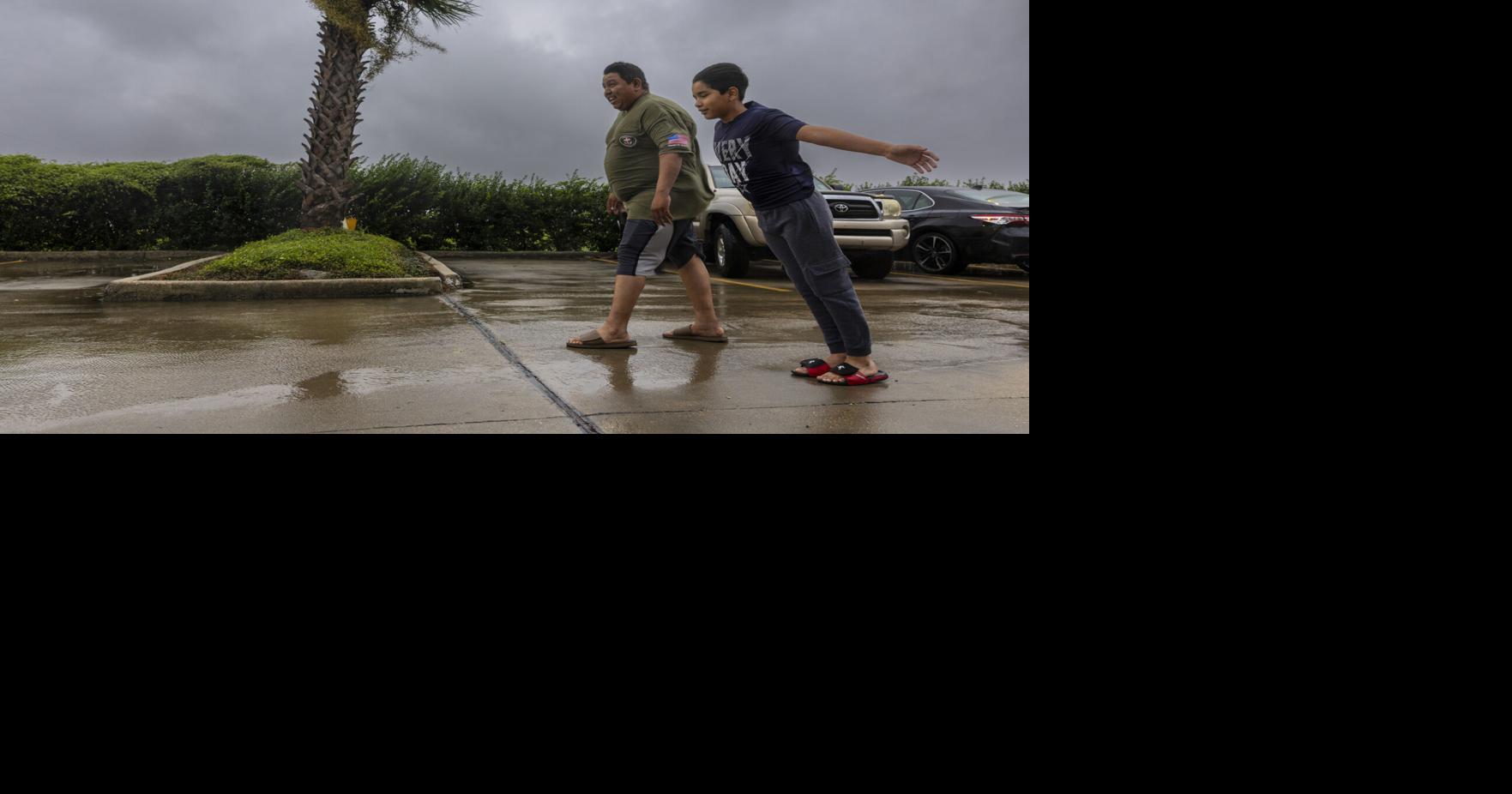 Hurricane Francine makes landfall in Louisiana as Cat 2 | Hurricane ...