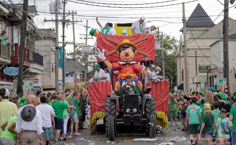 Irish Channel parade flows slowly down Magazine on St. Patrick's Day ...