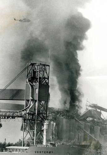 Continental Grain elevator at Nine Mile Point exploded Dec. 22, 1977 ...