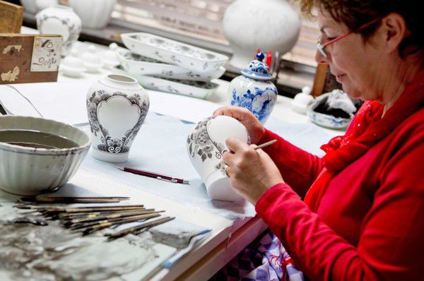 400-year-old Delftware is the latest home decor trend | Home/Garden ...