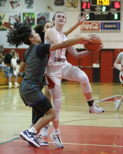 Brooklynne Callahan hits 1,000 points as Fontainebleau cruises to ...