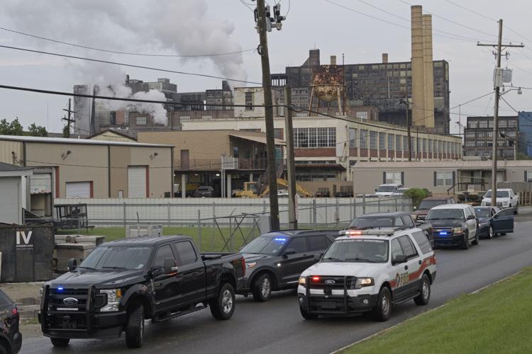 Domino Sugar Refinery in Arabi catches fire; at least 300 employees ...