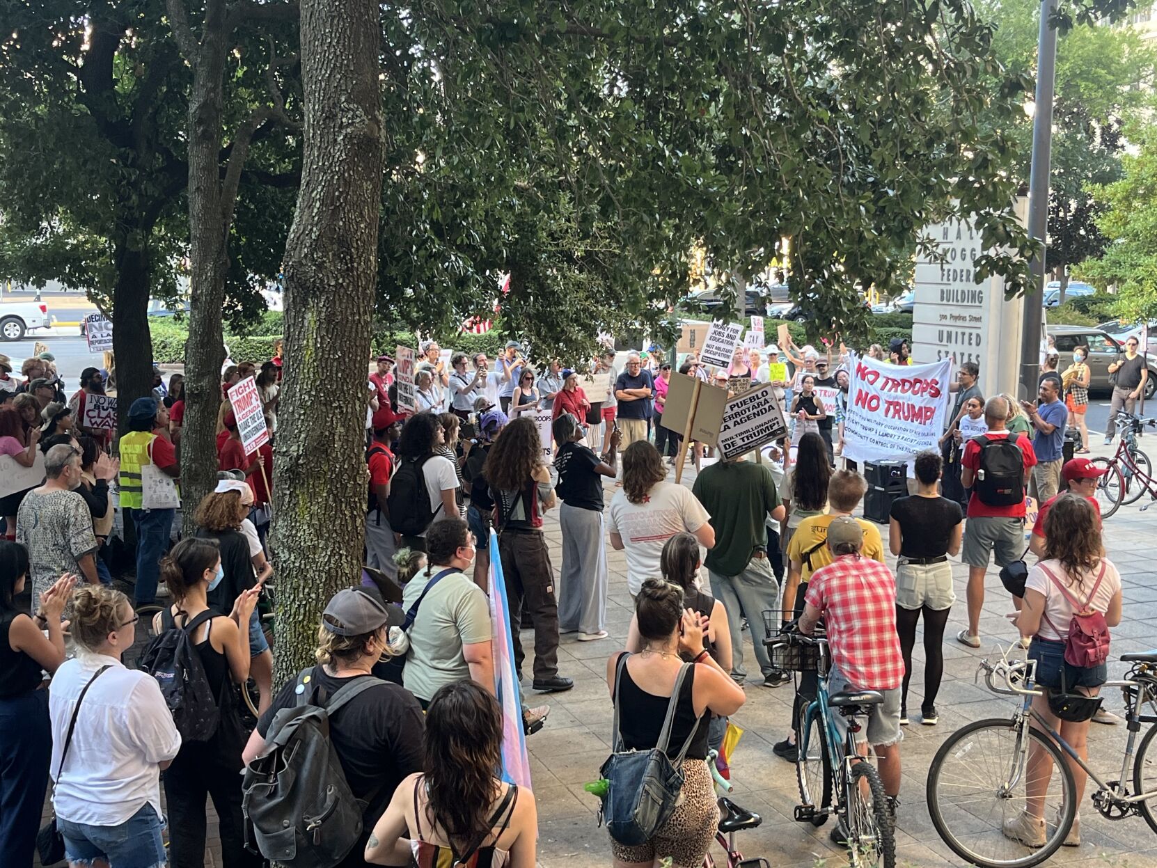 Protesters denounce Trump’s National Guard threat | Crime/Police | nola.com