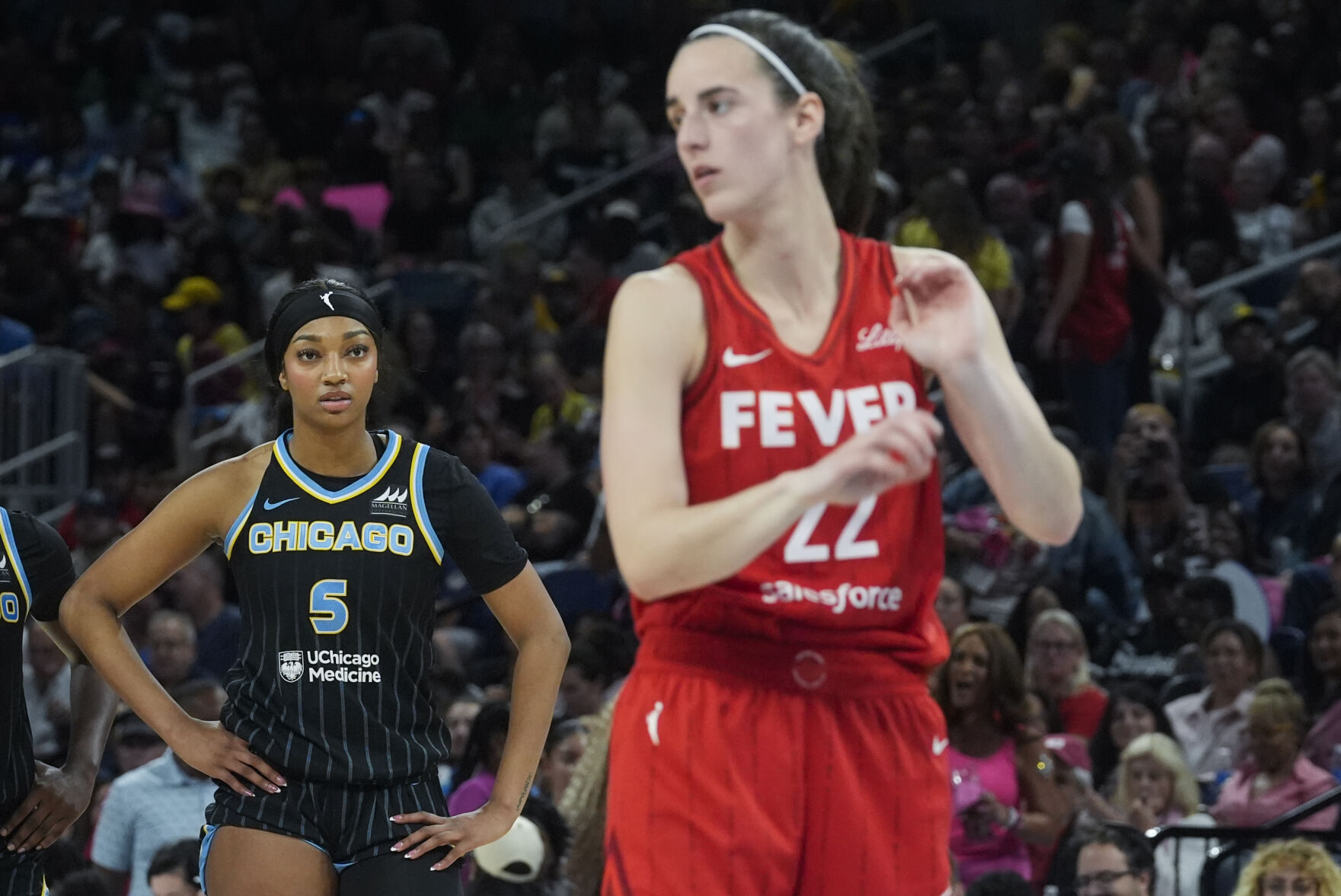 Caitlin Clark commits flagrant foul on Angel Reese in opener | Womens ...