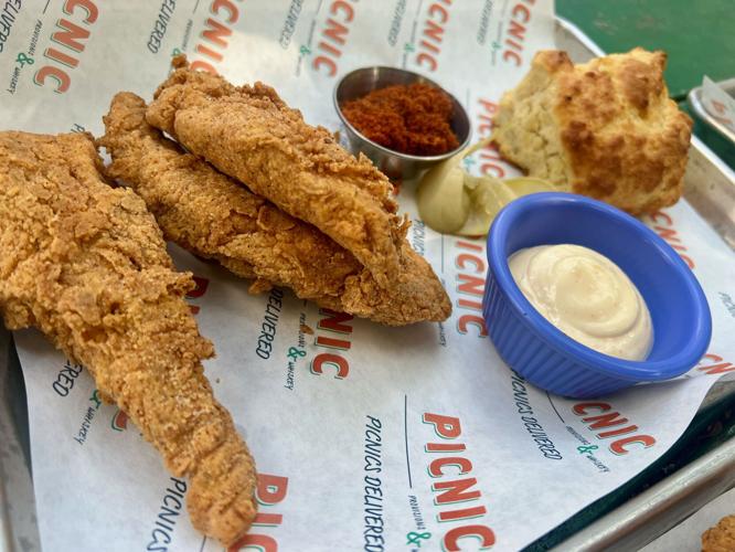 Best fried chicken in New Orleans: trying 2 top restaurants | Where ...