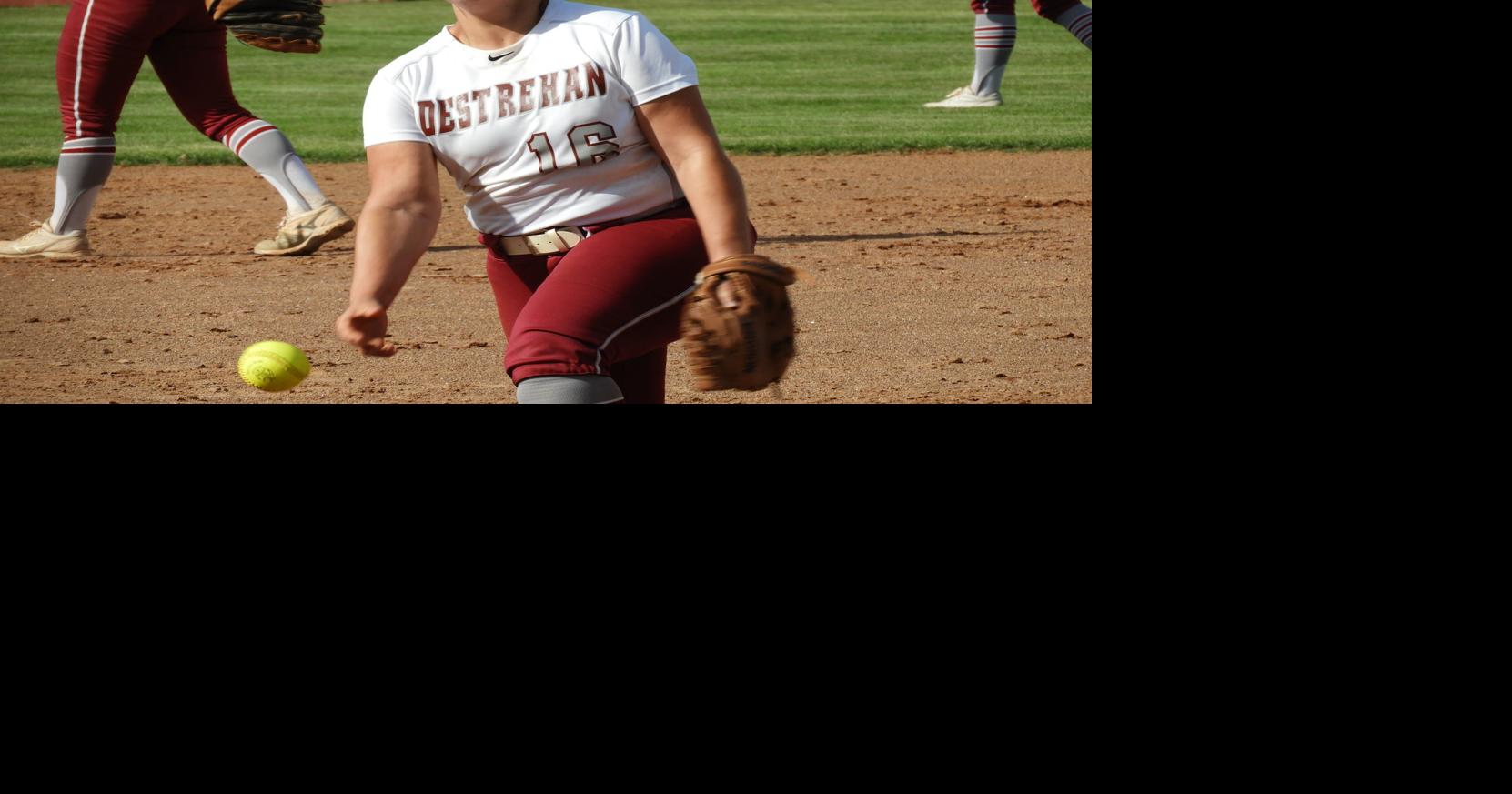 Dutchtown gets early jump, drops Destrehan 9-4 in first round of ...