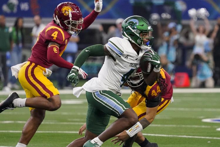 WATCH: Tulane pulls off an 87-yard TD pass vs. USC to send the Green ...