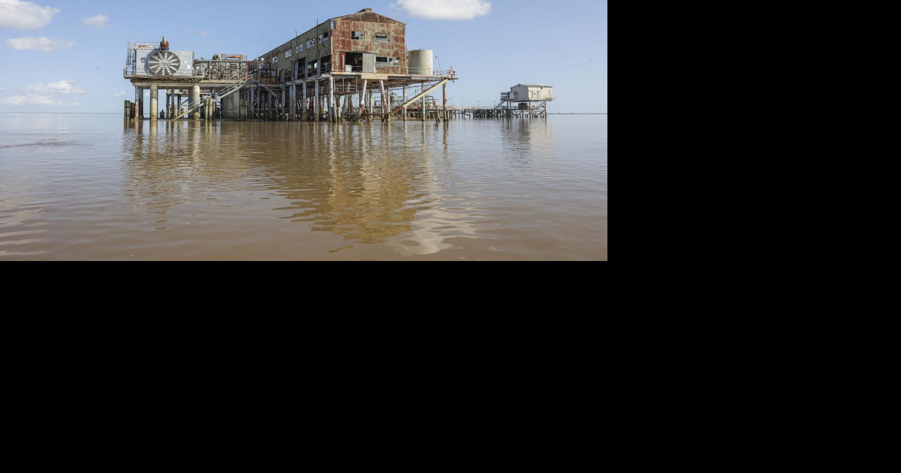 Louisiana fails to track 879 abandoned oil platforms | Environment ...