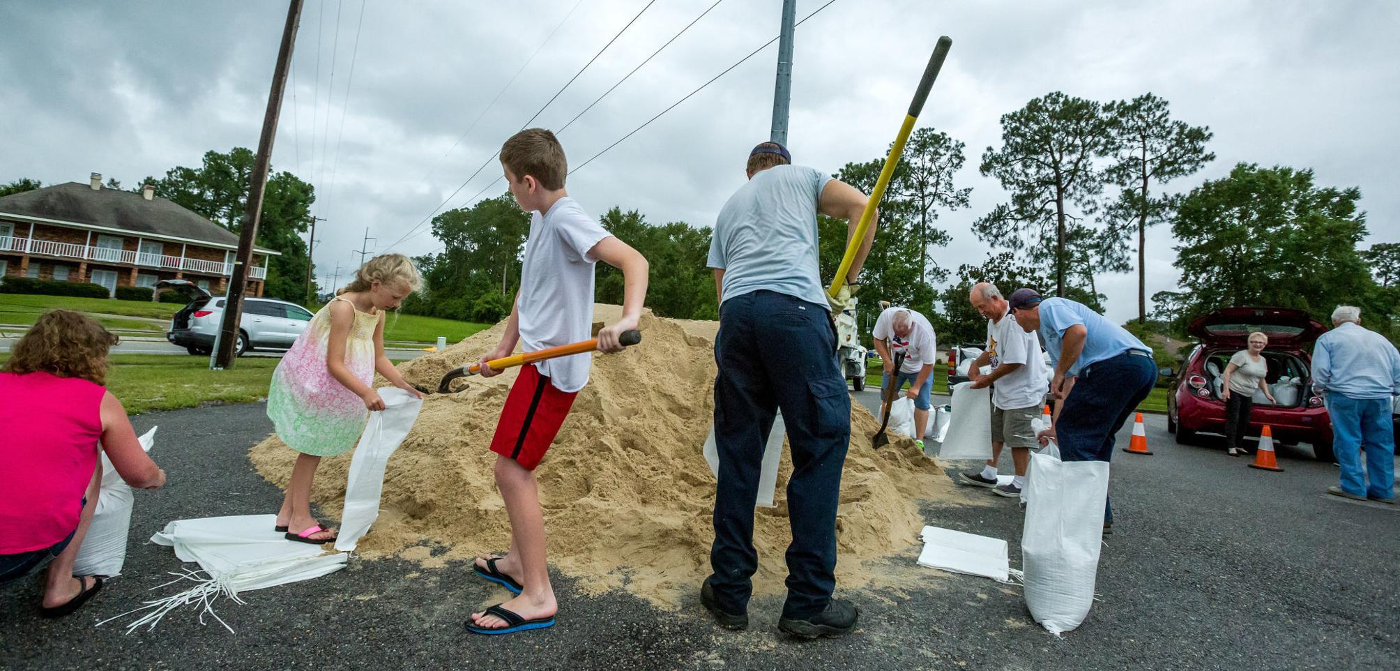 City of Slidell opens sandbag station ahead of Hurricane Delta ...