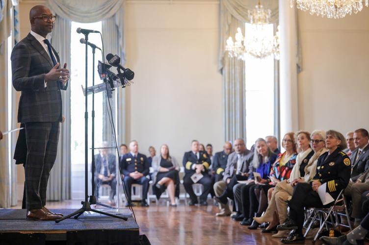 Mayor swears in New Orleans Police chief Anne Kirkpatrick | Crime ...