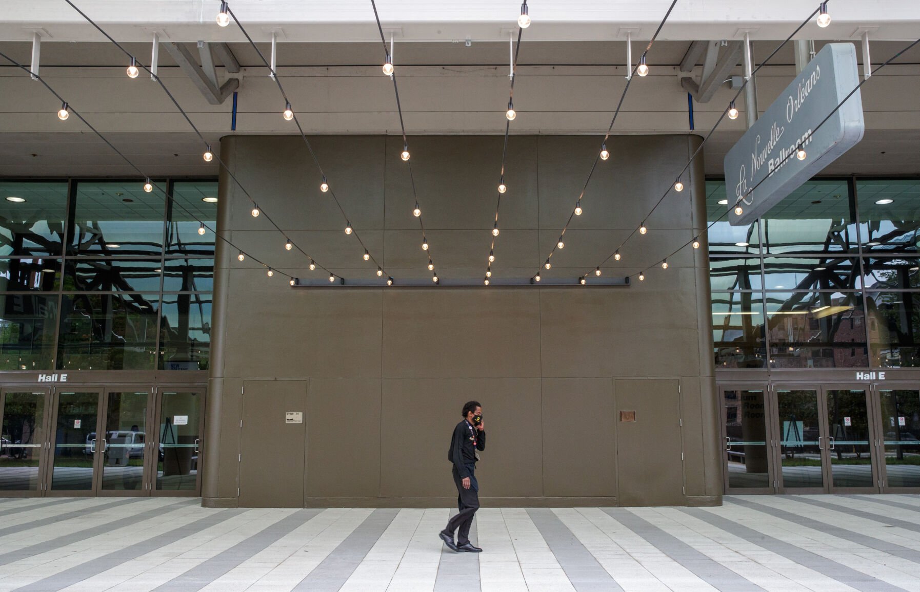 See the Convention Center's new $60 million linear park; a 'beautiful ...