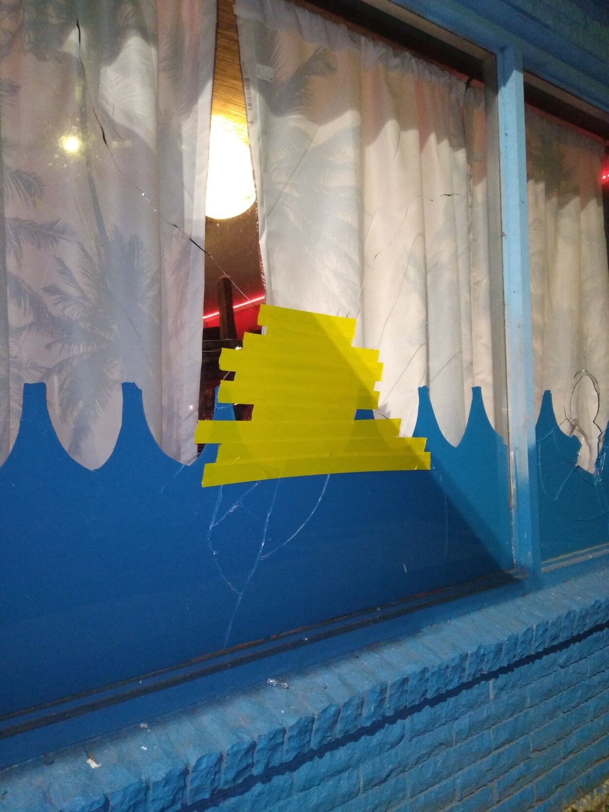 Man accused of locking Sea Cave patrons inside Bywater arcade, smashing ...