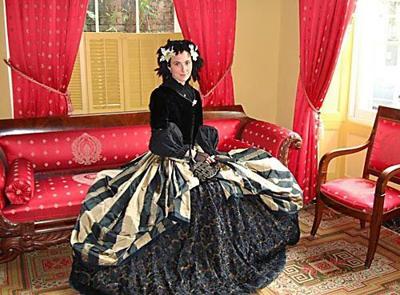 The Baroness Undressed | Stage Previews Reviews | nola.com