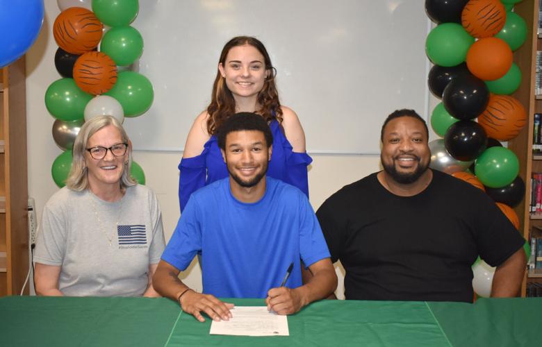 Slidell baseball trio ink to play in college | St. Tammany community ...