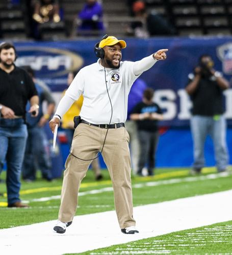 Class 2A: Amite quarterback Amani Gilmore shines in Warriors' first ...