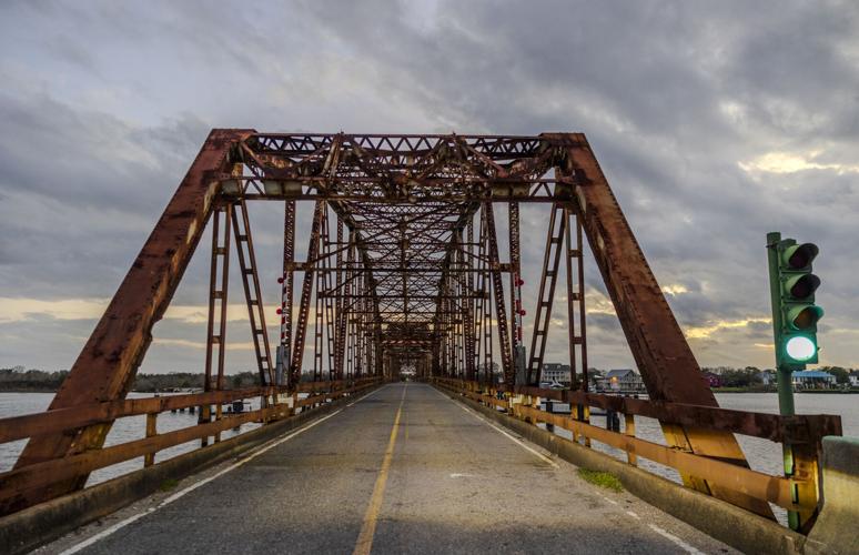 Chef Menteur Pass Bridge closed after inspection finds issue | Traffic ...