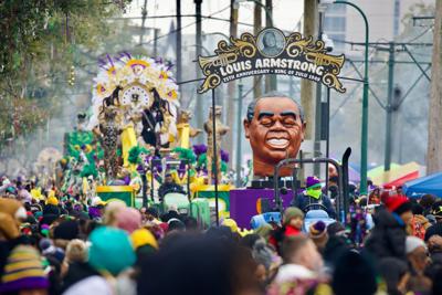 Scenes from New Orleans Zulu parade route on Fat Tuesday | Mardi Gras ...