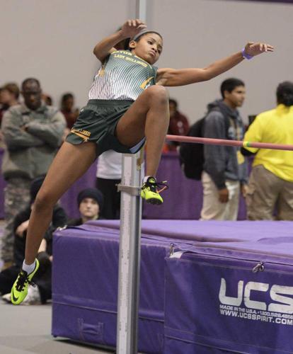 Mandeville sets record in relay; Devyn Keith breaks mark in 1,600 ...