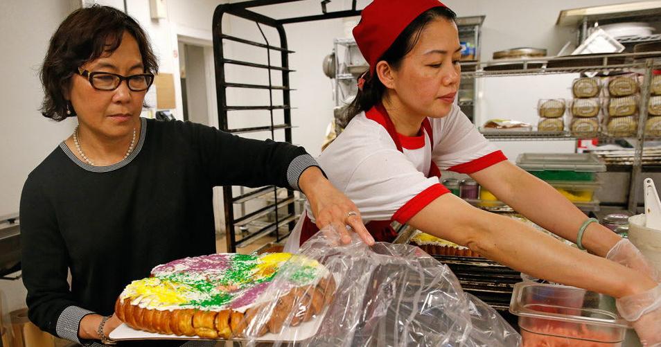 Where to buy Dong Phuong king cakes in Nola, Baton Rouge LA | Mardi ...