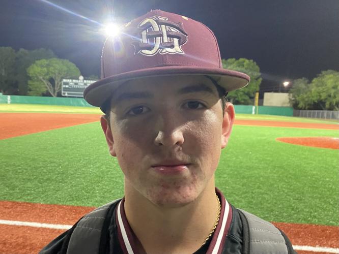 De La Salle and Riverdale have their showdown decided by 2-out hits and ...