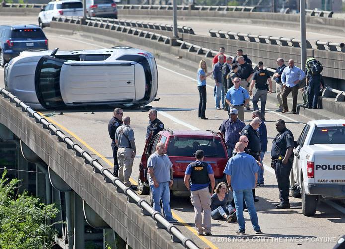 JPSO vehicle flips onto side during pursuit | Traffic | nola.com