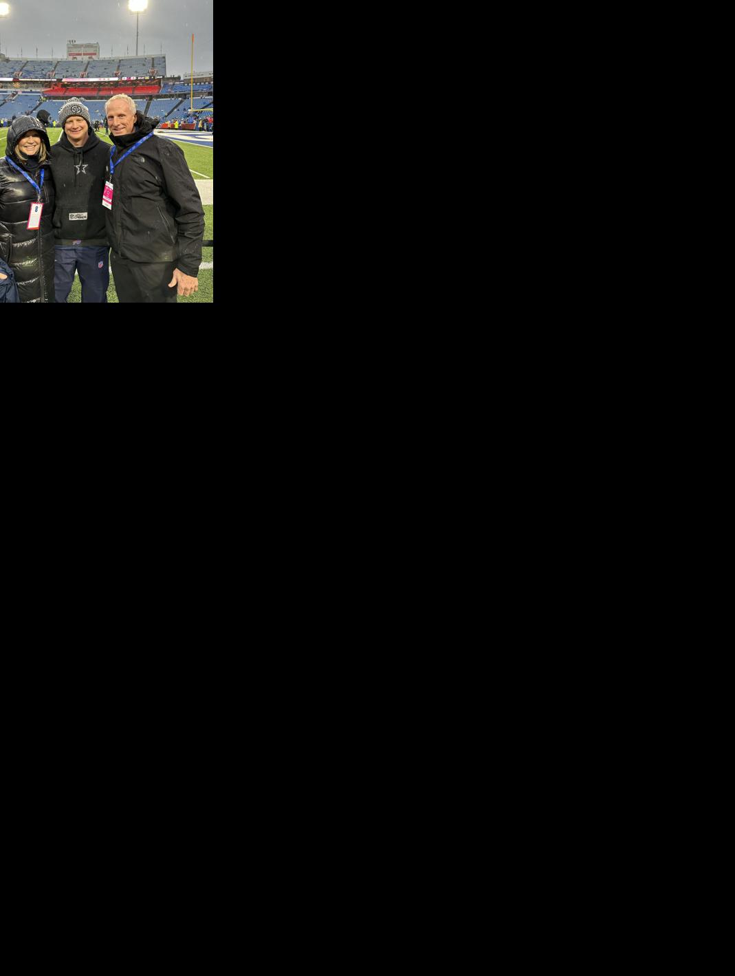 Chase Haslett, Jim Haslett and Beth Haslett at Bills-Cowboys | Sports ...