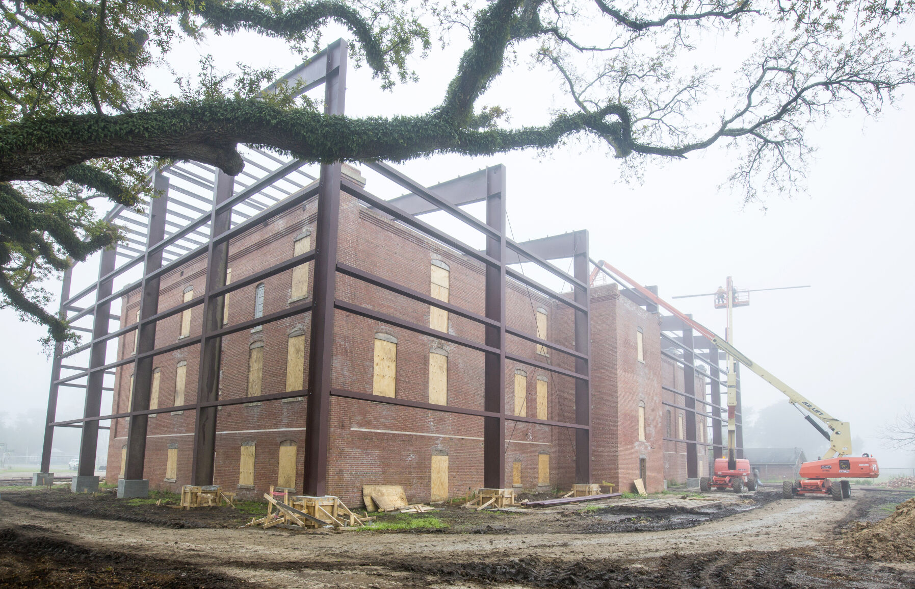HolyRosaryCanopyConstruction.032625 | | nola.com