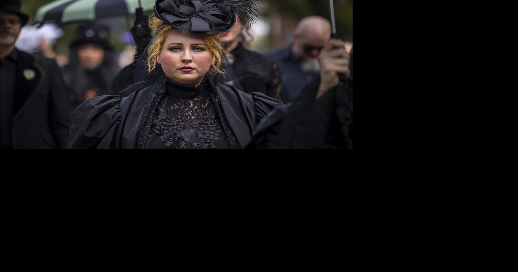 Photos: Even vampires came out in the daylight for the late author Anne ...