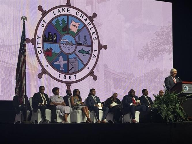 City of Lake Charles swears in new mayor, city council | Lake Charles ...