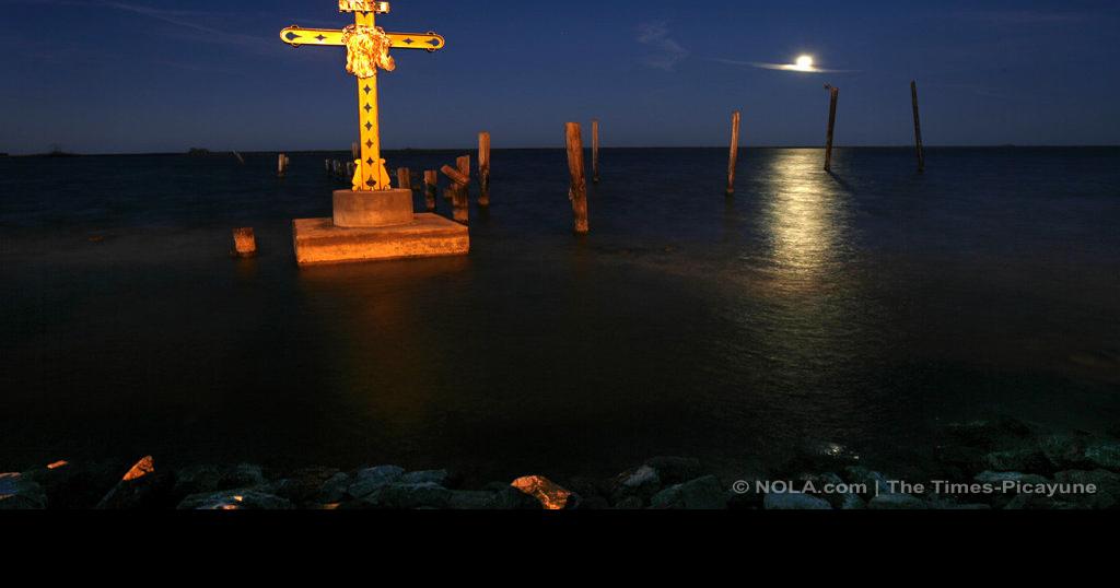 Louisiana's disappearing wetlands, seen through decades of ...