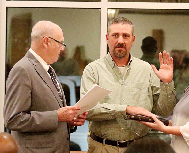 Mayor Lance Willie, Folsom Board of Aldermen take oaths of office | St ...